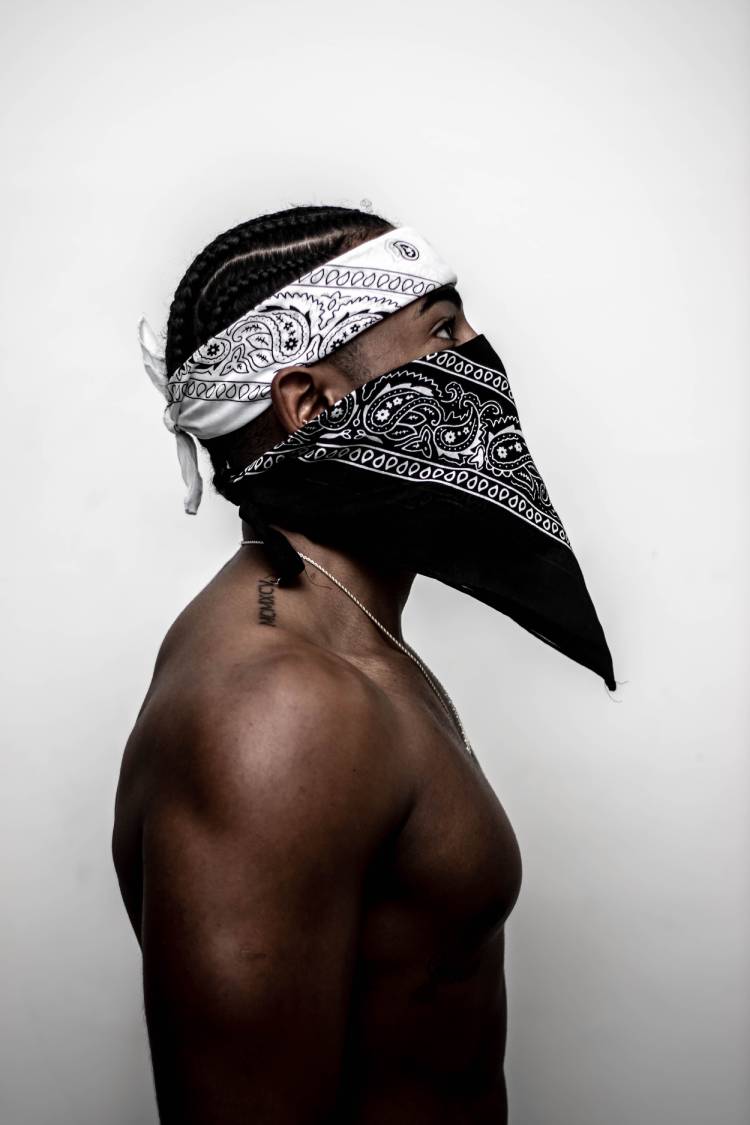 How do I Fold, Tie, Wear a Bandana? - Bandanas Blog
